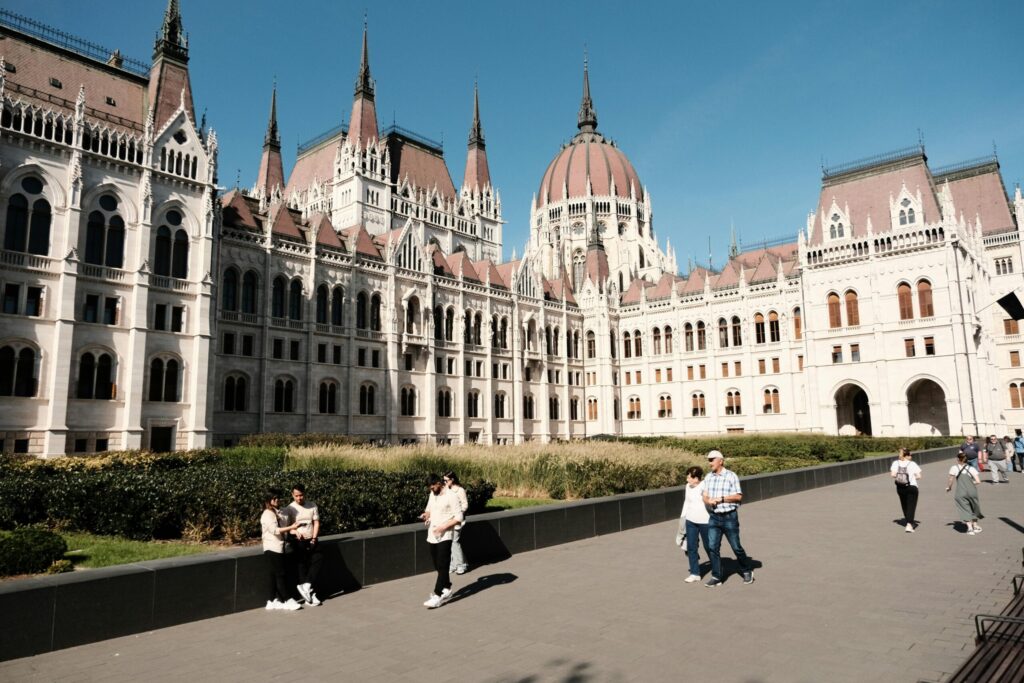Budapest Walking Tours: Best Free & Paid Options Compared (2026)